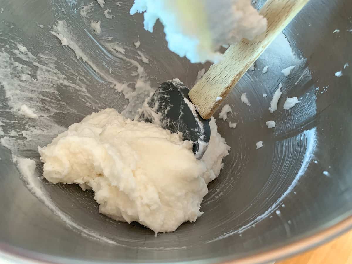Almond Polvorosas: The Best Venezuelan Cookie Recipe - ¡HOLA! JALAPEÑO