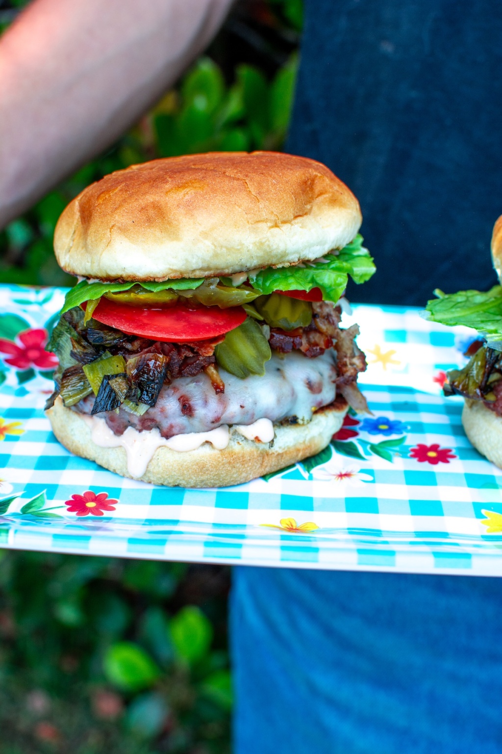 In-n-Out Animal Style Burger Recipe (With Carnitas!) - ¡HOLA! JALAPEÑO
