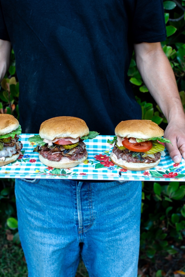 In-n-Out Animal Style Burger Recipe (With Carnitas!) - ¡HOLA! JALAPEÑO