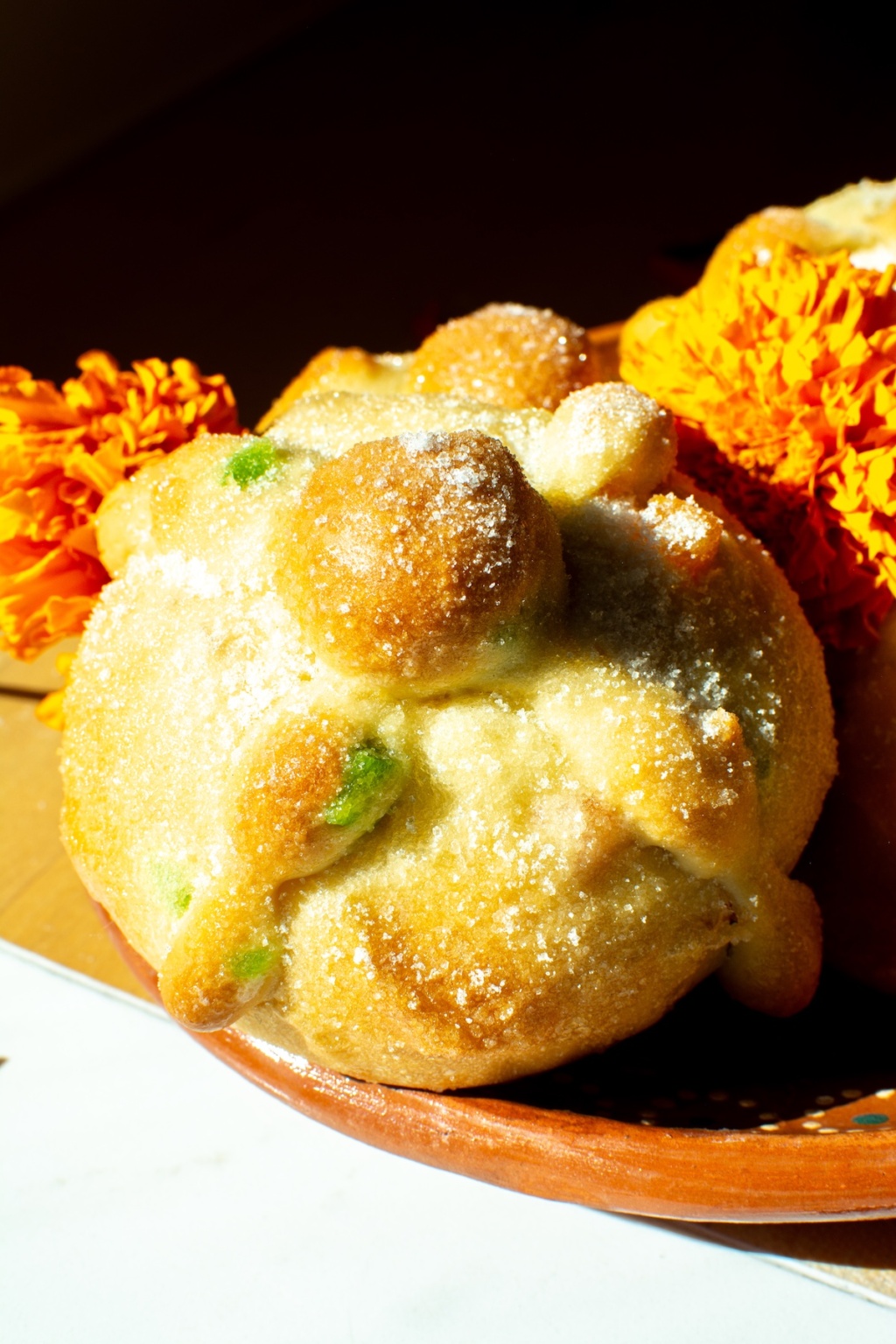 Mini Pan de Muerto Recipe With Sweet Tropical Fruit - ¡HOLA! JALAPEÑO